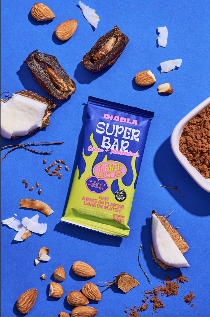 SUPER BAR DE CACAO Y ALMENDRAS – DIABLA – Queen Energía Saludable
